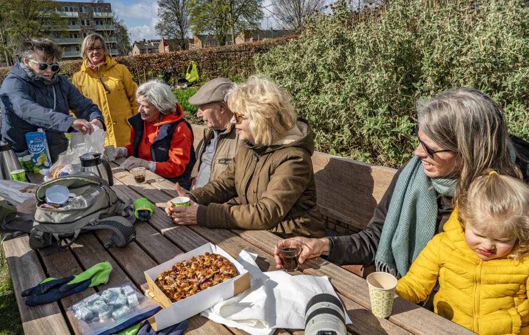 GREENER TOGETHER: More meeting places and greenery in the neighbourhood ...